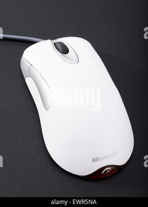 Microsoft IntelliMouse IO 1.1 was introduced in 1996 Optical USB Wired ...