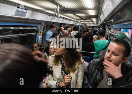 A crowded metro station, Paris, France Stock Photo: 15283966 - Alamy
