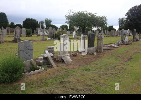 headstones at the eastern cemetery, dundee Stock Photo - Alamy
