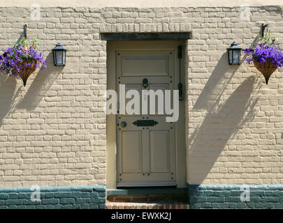 Traditional Kentish architecture in Bridge Street, Wye, Kent, England ...