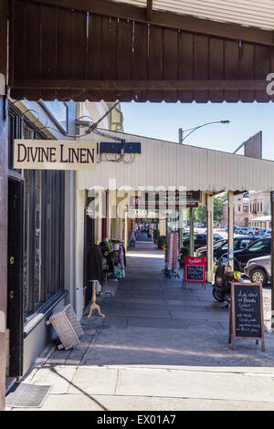 Historic buildings and shops, Ford Street, Beechworth, Victoria ...