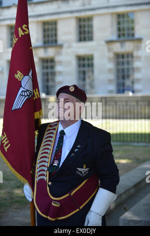A march takes place on Whitehall to campaign to recognise Falklands ...