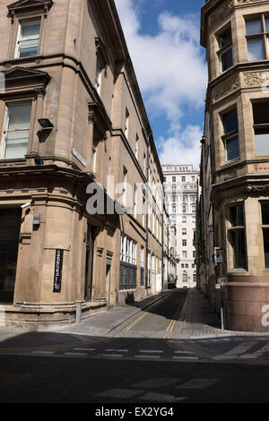 Narrow alleyway between buildings Stock Photo - Alamy