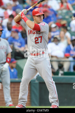 Los Angeles Angels' Mike Trout, left, slides safely into home plate as ...