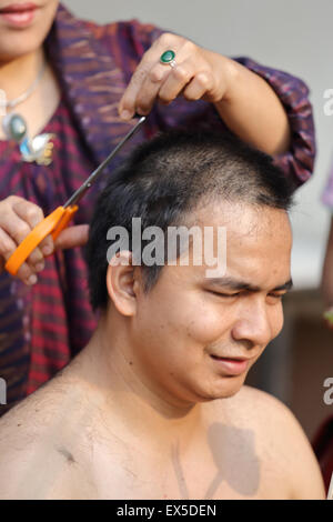 Male who will be monk cut hair for be Ordained to new monk Stock Photo ...