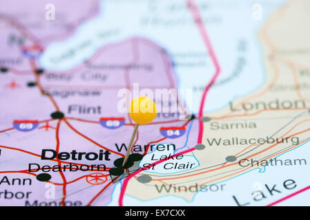 Detroit pinned on a map of Michigan, USA Stock Photo - Alamy