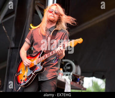 Dover, Deleware, USA. 18th June, 2015. Guitarist CLAY FRANKEL of Twin ...