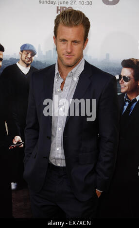 HOLLYWOOD - JUNE 16: Actor Scott Caan arrives at the "Entourage" Season ...