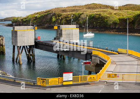 Tarbert Ferry Terminal Stock Photo - Alamy