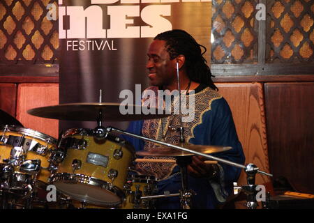 Jazz drummer Will Calhoun and his band perform at Ginny's Supper Club ...