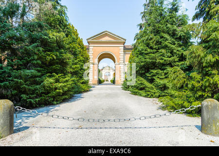 Entry to a cemetery in the Italian countryside Stock Photo - Alamy