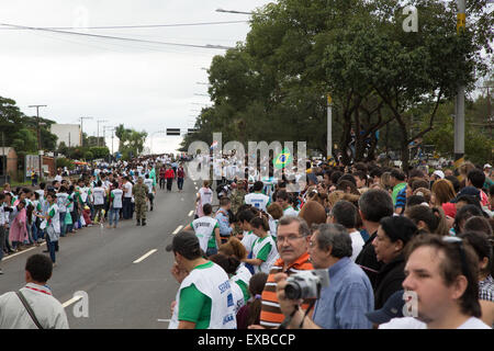 People gather before the arrival of Pope Leo XIV to the archaeological ...