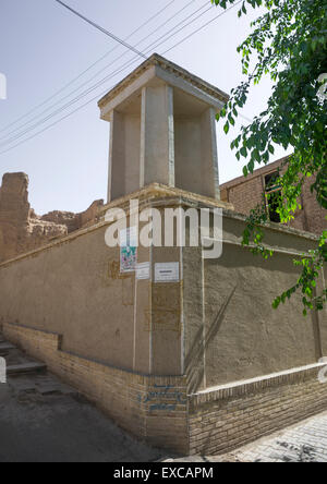 Windtower Of Traditional House, Isfahan Province, Kashan, Iran Stock ...