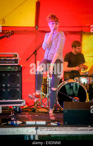 Rolleston, Nottinghamshire, UK. 12th July, 2015. Nottingham band 'Hey ...