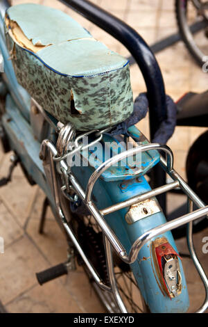 Old rusty moped in a flea market Stock Photo - Alamy