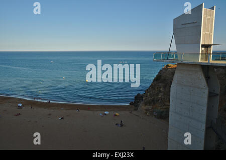Elevator in Praia dos Pescadores (fishermen's beach) during summertime ...