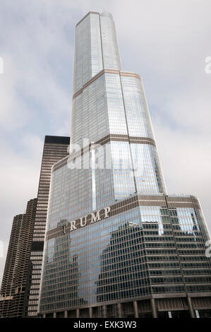Trump Towers Chicago, Illinois on a stormy night Stock Photo - Alamy