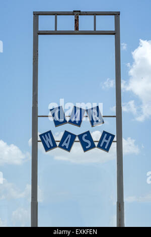 Vintage metal sign - Car Wash Stock Photo - Alamy