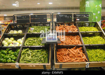 Reliance Fresh, Departmental Store, Reliance Retail, Supermarket ...