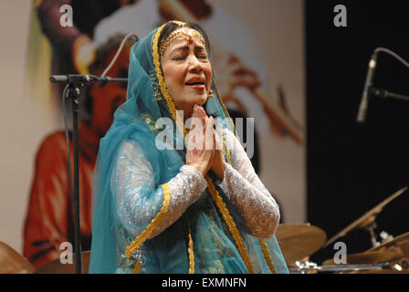 Sitara Devi, Indian dancer, classical Kathak style dancing, singer ...