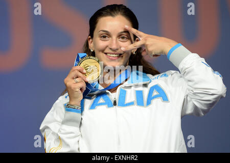 Moscow, Russia. 15th July, 2015. Sarra Besbes of Tunisia and Anqi Xu of ...