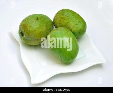 Pakistani Green Mangoes for Mango Pickle Stock Photo - Alamy
