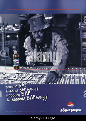 2000s USA Pepsi Magazine Advert Stock Photo - Alamy