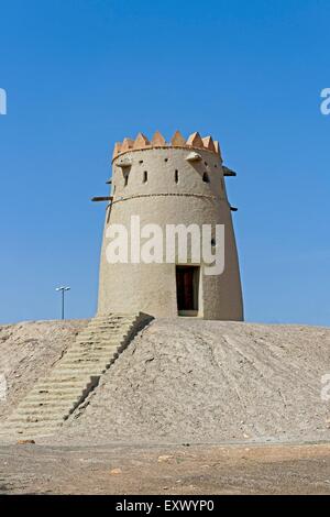 Hili Tower, Al Ain, Abu Dhabi, United Arab Emirates Stock Photo ...