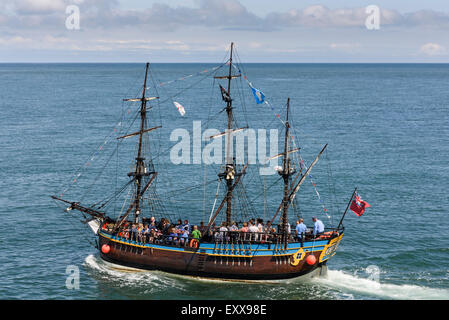The Endeavour bark on a coastal cruise from Whitby Stock Photo - Alamy