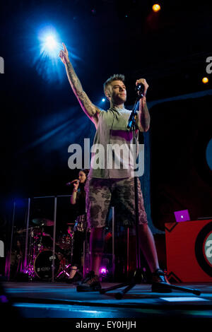 Fedez, one of the strongest names in the Italian rap, on stage ...