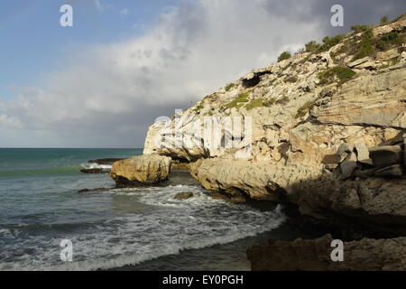 Entrance to the Waenhuiskrans cave (close to Arniston) at high tide ...