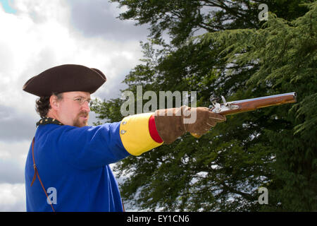 redcoat Jacobite rebellion weapon weapons gun guns firing tricorn Stock ...