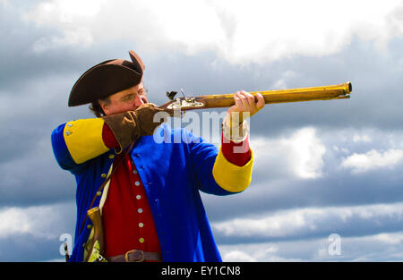 redcoat Jacobite rebellion weapon weapons gun guns firing tricorn Stock ...