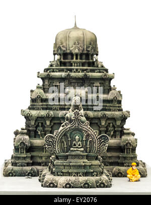 Temple Kailashnath, carved out of the rock Stock Photo - Alamy