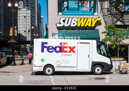 FedEx, Federal Express Van Stock Photo - Alamy