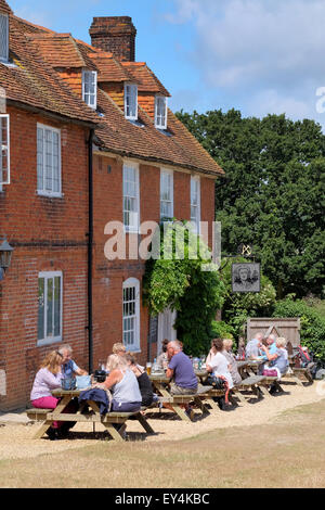 Master Builders pub and hotel, Buckler's Hard, Beaulieu Stock Photo - Alamy