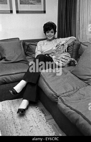 Deutsche Schauspielerin Uschi Glas, Deutschland 1960er Jahre. German actress Uschi Glas, Germany ...