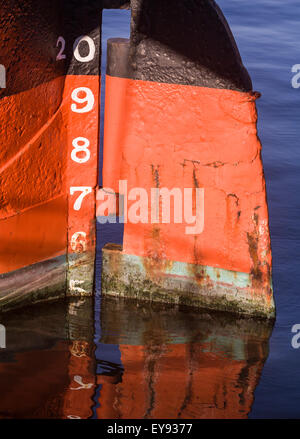 Plimsoll Line on a ship Stock Photo - Alamy
