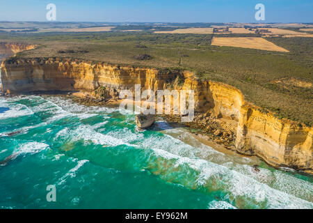 The Arch at Victoria's Great Ocean Road Stock Photo - Alamy