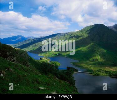 Statue Of Jesus, Kylemore Valley, Co Galway, Ireland Stock Photo - Alamy