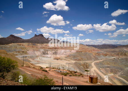 Open pit copper mine, Ray Mine, ASARCO Grupo Mexico, Ray Operations ...