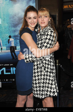 Madeline Zima and Yvonne zima World Premiere Of The X Files 'I want to ...