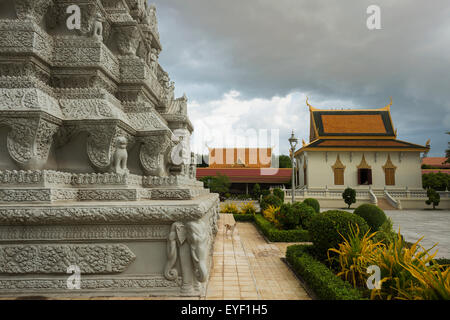 Stupa containing the ashes of the King Ang Doung; Phnom Penh, Cambodia ...