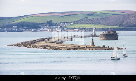 Lighthouse and sea fort, Plymouth Sound, England Stock Photo - Alamy