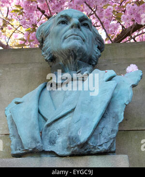 Samuel Morley statue in Spring at the Arboretum Park in Nottingham City ...