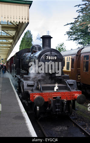 standard class 2 2-6-0 steam locomotive 78019 great central railway uk ...