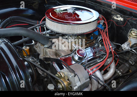 A vintage 327 Small Block Chevrolet Engine Stock Photo - Alamy