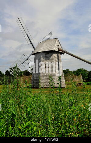 Brewster, Massachusetts: 18th century smock windmill at the Higgins ...