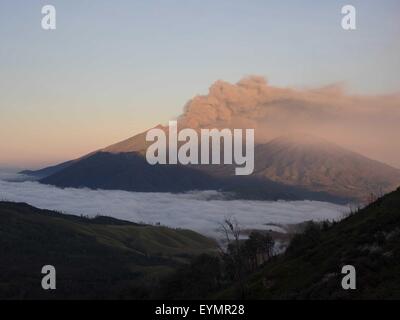 Mt Raung eruption, java, Indonesia Stock Photo - Alamy