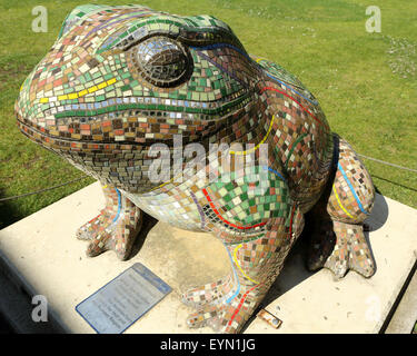 Toad statue in Hull, England. The toad is one of the 'Larkin with Toads ...